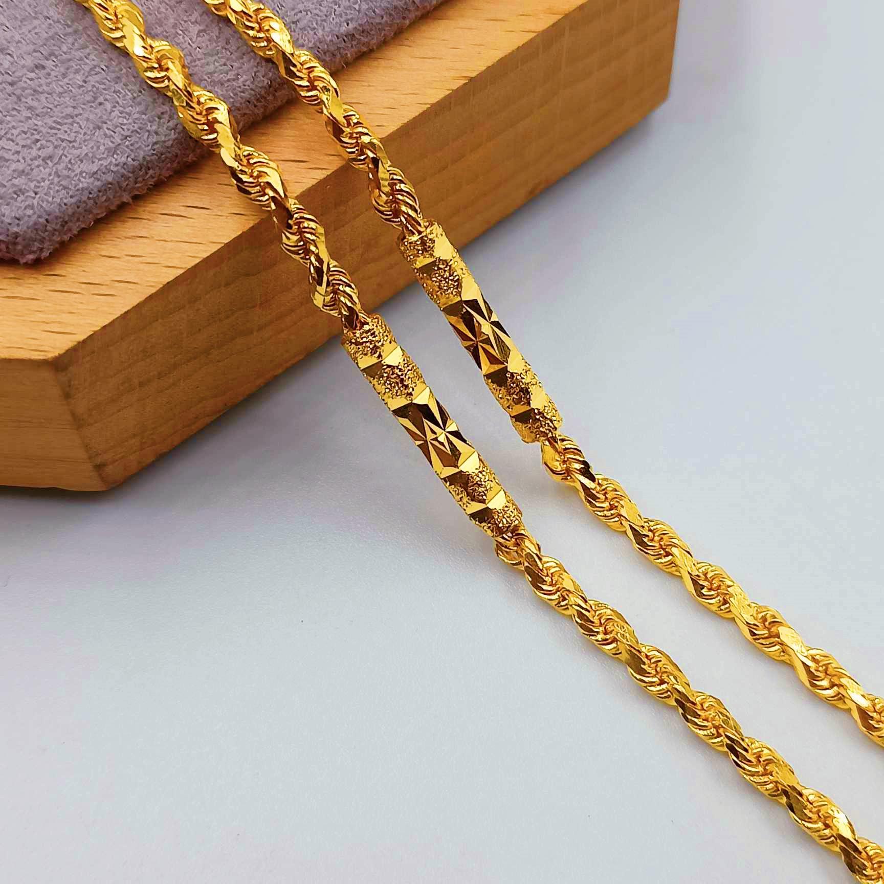 916 GOLD SOLID BARREL ROPE CHAIN – Marina Goldsmith