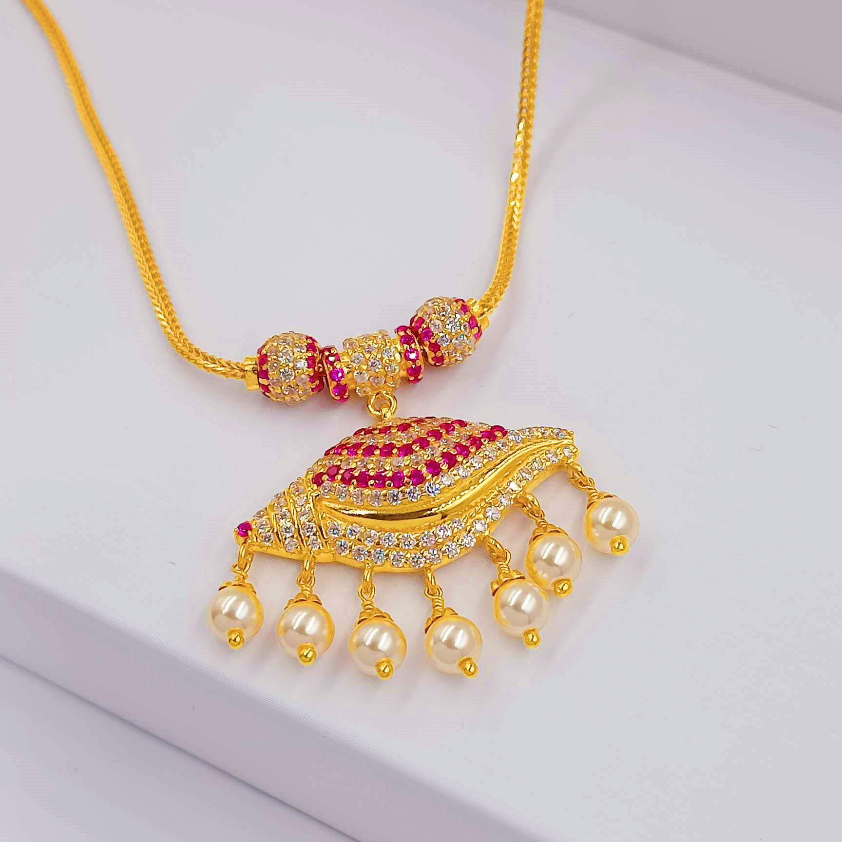 916 GOLD SANGU NECKLACE WITH DANGLING PEARL – Marina Goldsmith