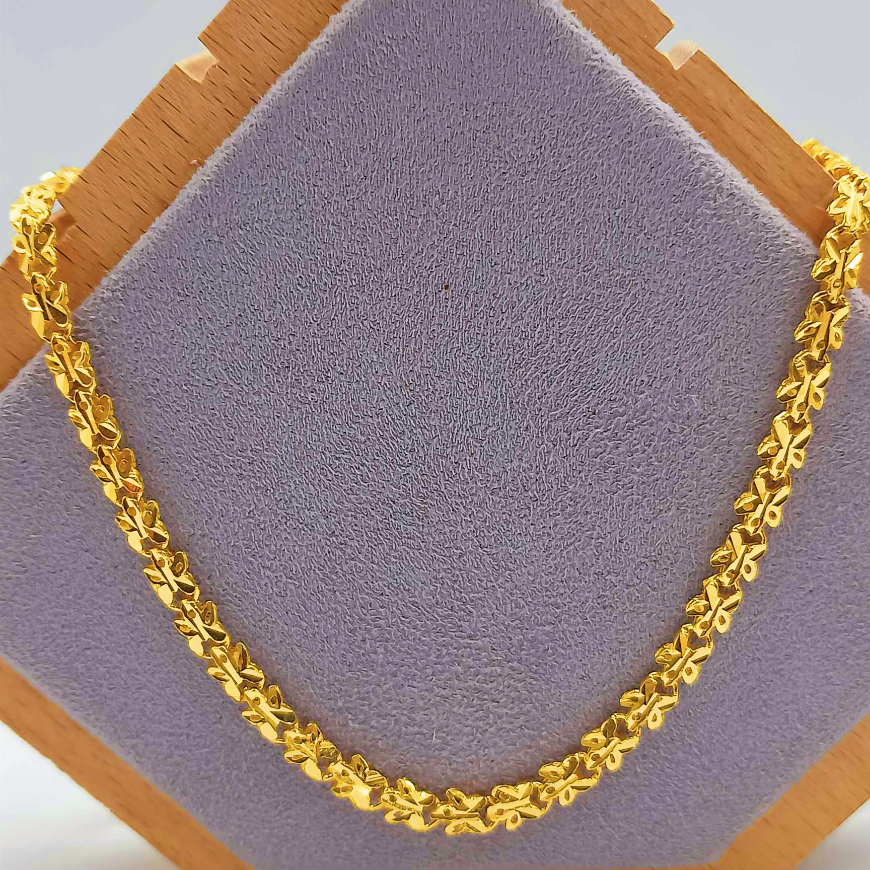 916 Gold Butterfly Chain – Marina Goldsmith